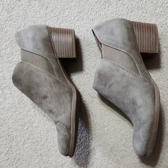 Naturalizer | Shoes | Naturalizer Soul Ankle Tangray Boots 75 | Poshmark